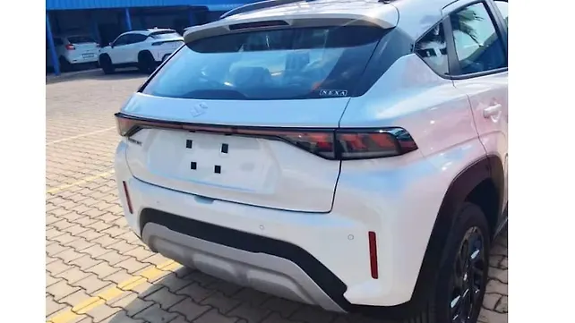 Maruti Fronx mid-spec variants spotted; launching in India today - CarWale