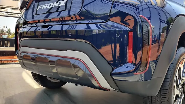 Maruti Fronx accessories explained - CarWale