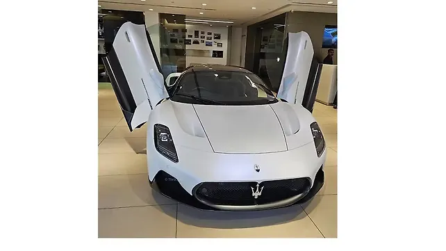 Maserati MC20 arrives in India; deliveries to begin soon - CarWale