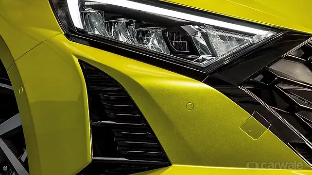 New India-bound Hyundai i20 facelift unveiled: Now in pictures - CarWale