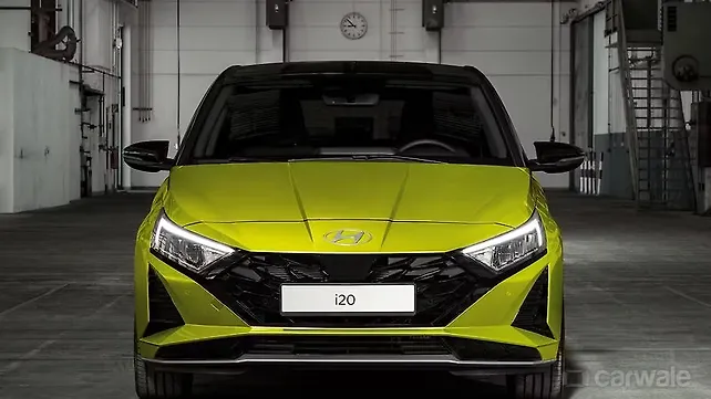 New India-bound Hyundai i20 facelift unveiled: Now in pictures - CarWale