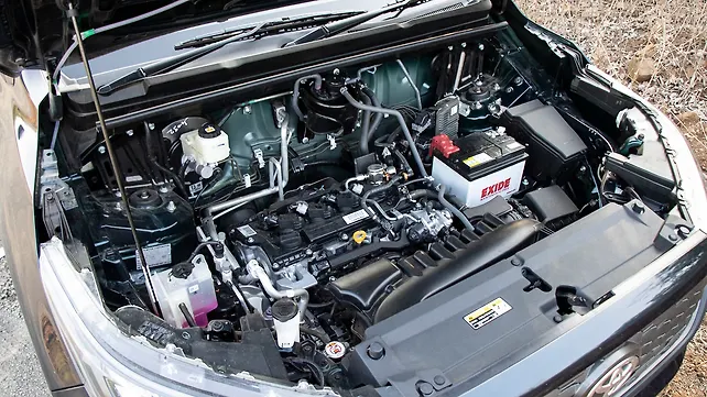 Toyota Innova Hycross Petrol – CarWale tested mileage revealed - CarWale