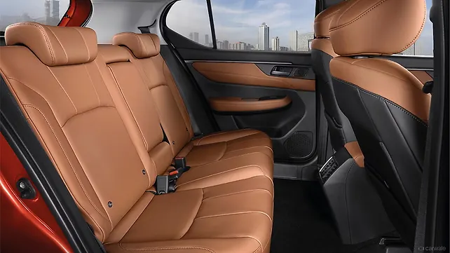 Honda Elevate and Hyundai Creta: specs, features and dimensions ...