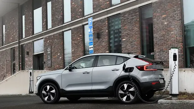 Volvo C40 Recharge unveiled in India - CarWale