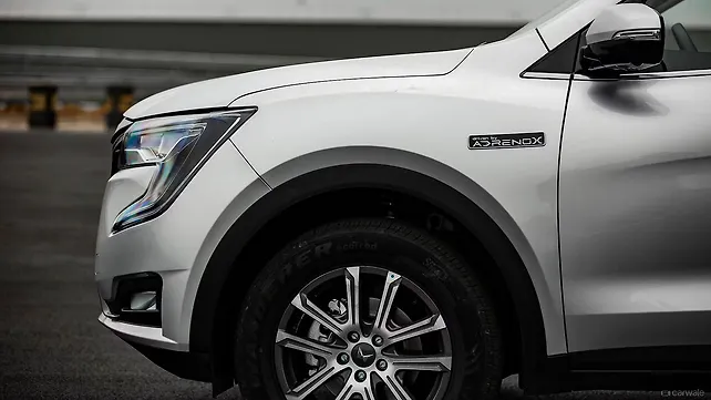 Mahindra XU700 launched in Australia - CarWale