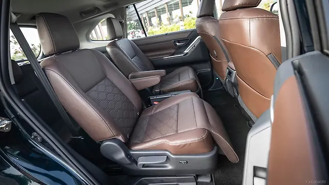 Maruti Invicto Alpha Plus variant - What to expect? - CarWale