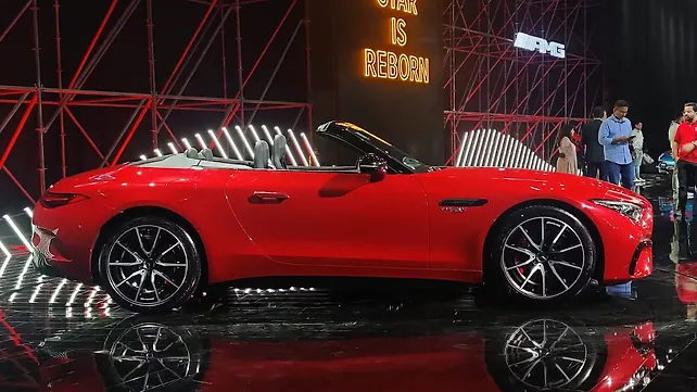 Mercedes-AMG SL55 Roadster launched in India at Rs. 2.35 crore - CarWale
