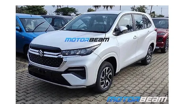 Maruti Invicto MPV interior revealed in new spy pictures - CarWale