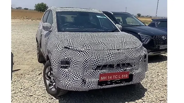 Tata Nexon facelift spotted again; to get new alloy wheels - CarWale