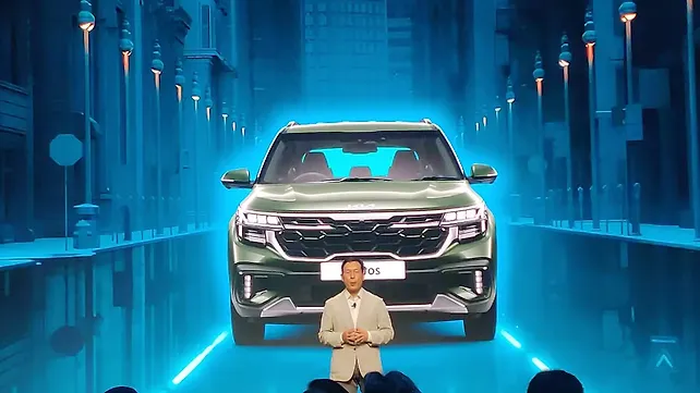 Kia Seltos facelift unveiled in India- Live updates - CarWale