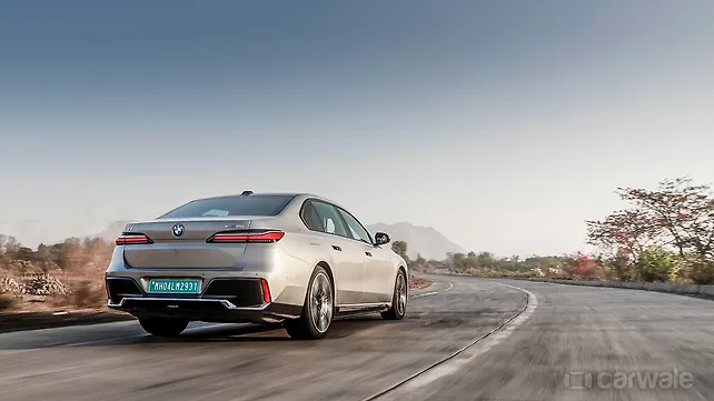 BMW i7 Price - Images, Colours & Reviews - CarWale