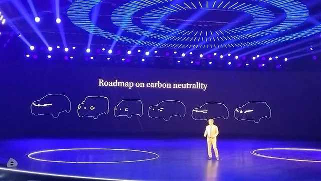 Maruti Invicto launched in India; live updates - CarWale