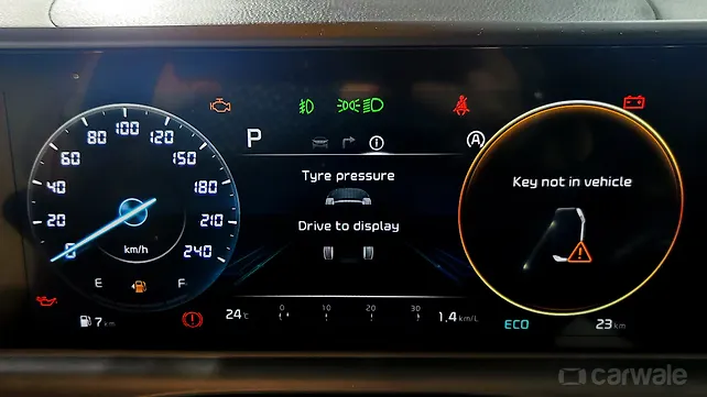 Kia Seltos Facelift First Look - CarWale