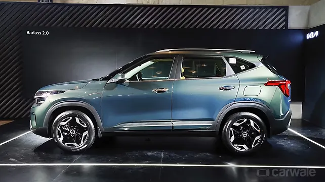 Kia Seltos Facelift First Look - CarWale