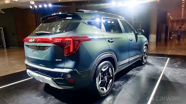 Kia Seltos Facelift First Look - CarWale