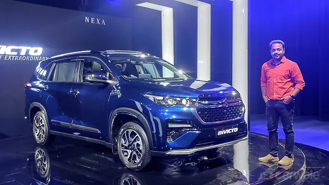 Maruti Invicto First Look - CarWale