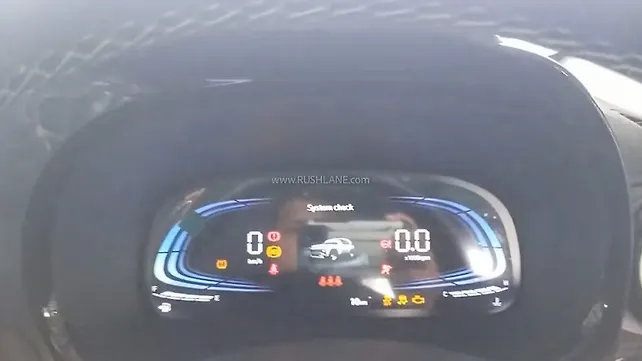 Hyundai Exter arrives at local dealerships in India - CarWale