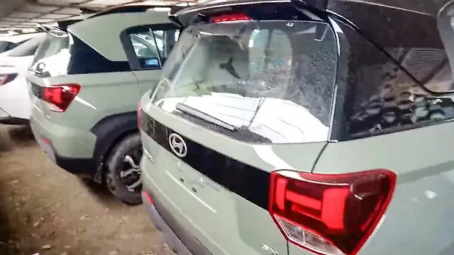 Hyundai Exter arrives at local dealerships in India - CarWale