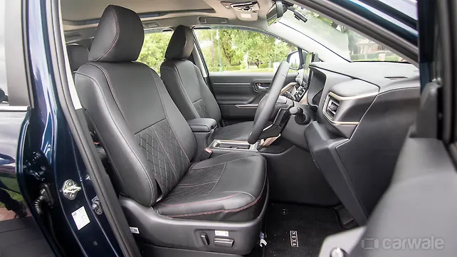 Maruti Invicto Hybrid First Drive Review - CarWale