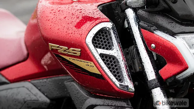 Yamaha FZ-S FI Version 4.0 Deluxe: Road Test Review - BikeWale