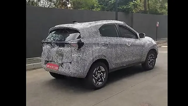 Tata Nexon facelift to be launched soon; spied again - CarWale