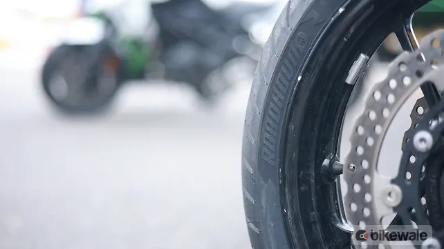 TVS Eurogrip Roadhound Big Bike Tyres: Track Review - BikeWale