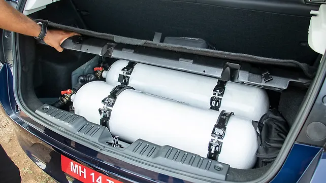 Tata Altroz CNG mileage revealed - CarWale