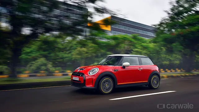 Mini Cooper SE Charged Edition launched in India; priced at Rs 55 lakh ...