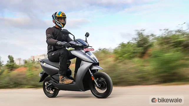 Ather 450S Front Luggage Hook Image - BikeWale