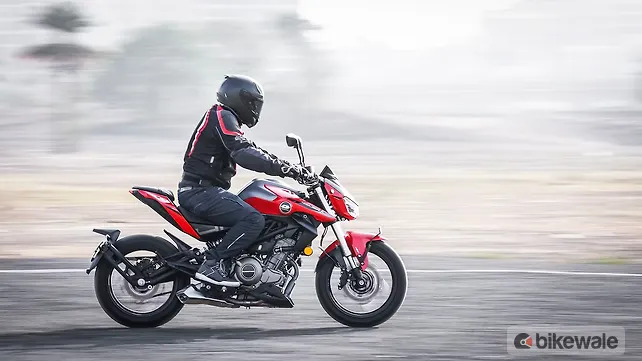 QJ SRK 400: Road Test Review - BikeWale