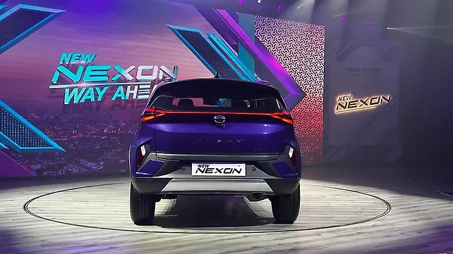 Tata Nexon facelift unveiled! - CarWale
