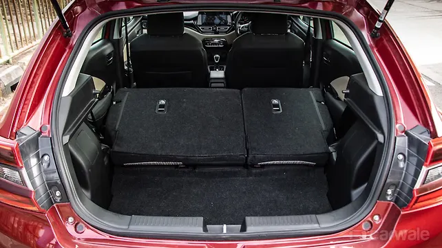 Glanza S on road Price | Toyota Glanza S Features & Specs