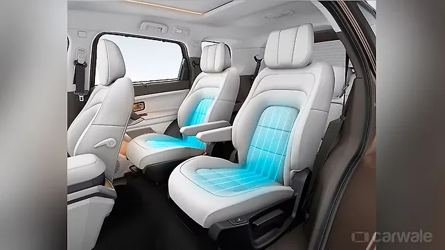 Tata Safari facelift unveiled: Now in pictures - CarWale