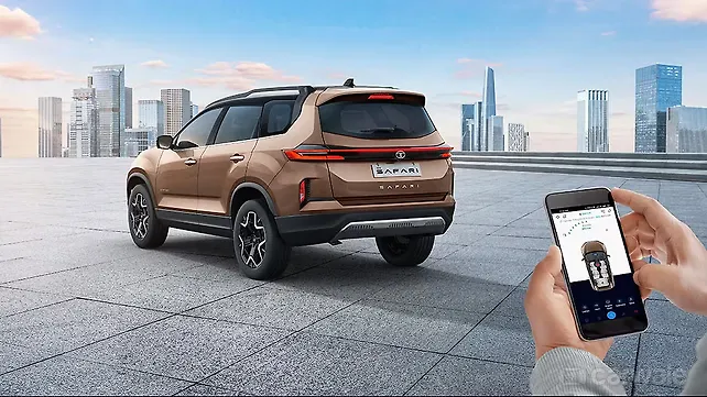 Top 7 new tech highlights of the 2023 Tata Safari - CarWale