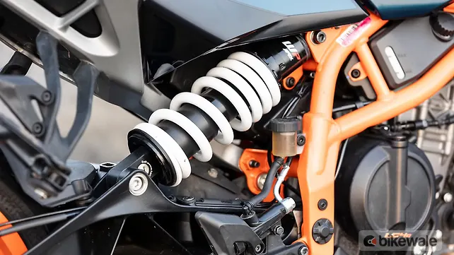 2024 KTM 390 Duke: Road Test Review - BikeWale