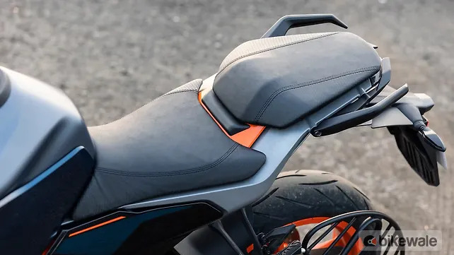 2024 KTM 390 Duke: Road Test Review - BikeWale
