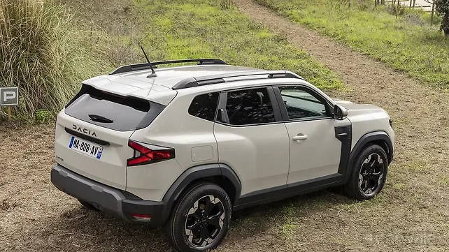 India-bound Renault (Dacia) Duster First look - CarWale