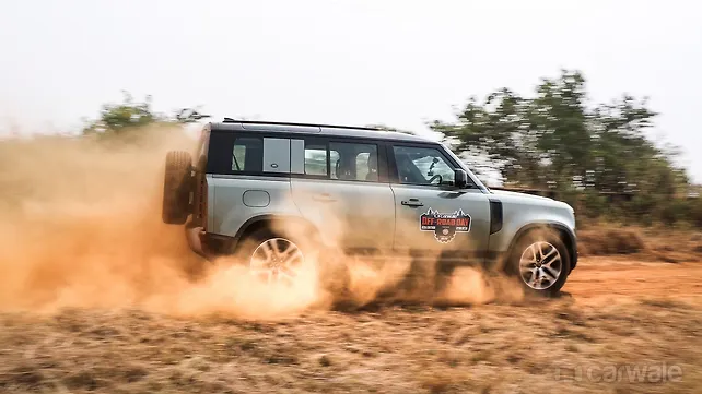 CarWale Off-Road Day 2023: Land Rover Defender 110 - CarWale