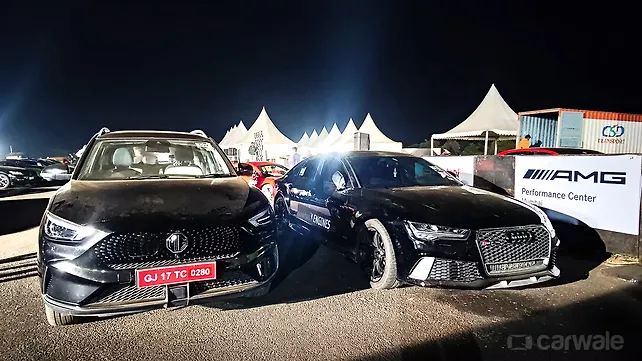 Valley Run 2023: We went drag racing in an EV! - CarWale