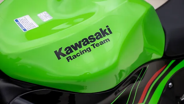 Kawasaki Ninja ZX-6R 360 view - BikeWale