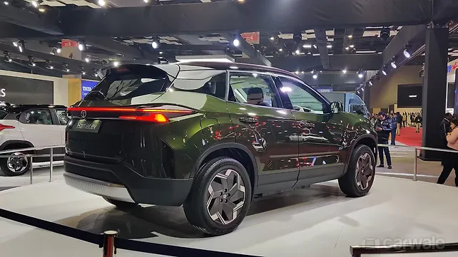 Tata Harrier EV showcased at Bharat Mobility Expo - CarWale