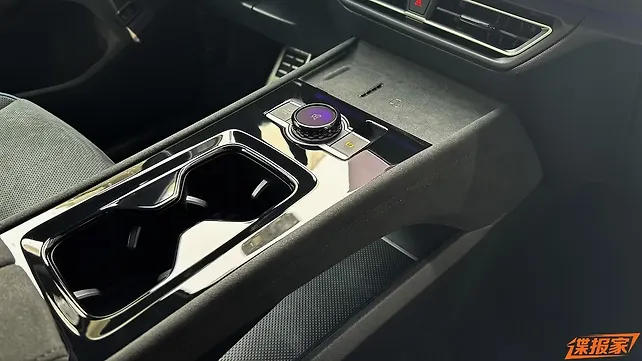 Volkswagen Tayron seven-seater interior revealed - CarWale