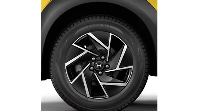 Mahindra XUV 3XO launched: Now in pictures - CarWale