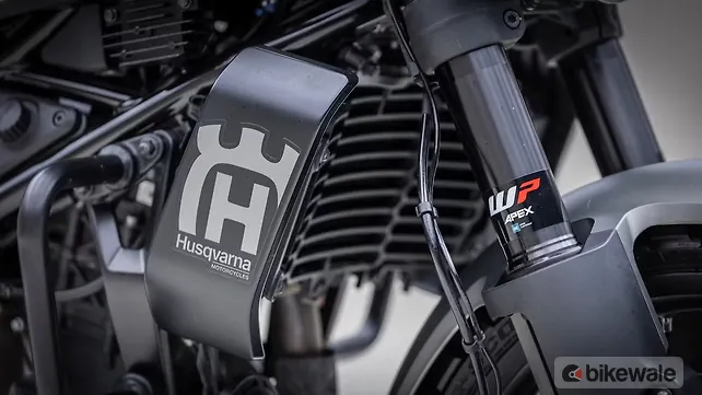 Husqvarna Svartpilen 401: Road test review - BikeWale