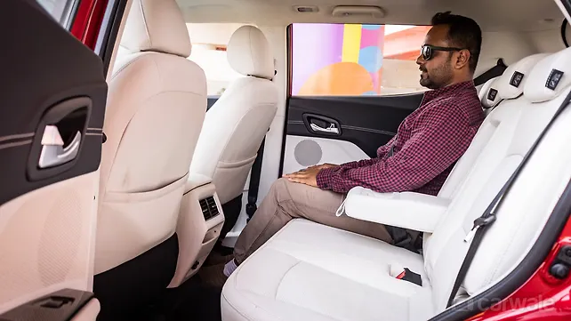 Mahindra 3XO First Drive Review - CarWale