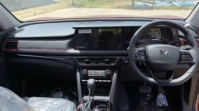 Mahindra XUV700 Blaze Edition: Top 5 highlights - CarWale