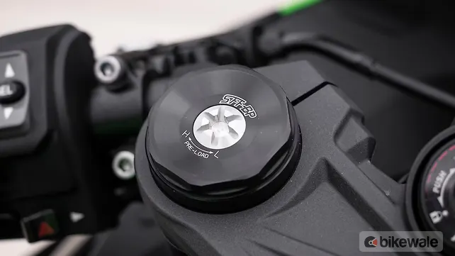 2024 Kawasaki Ninja ZX-6R: First Ride Review - BikeWale