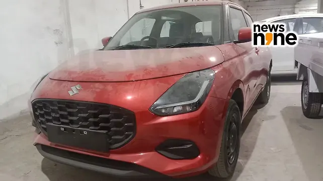 New Maruti Swift red colour in VXi variant spotted ahead of launch ...
