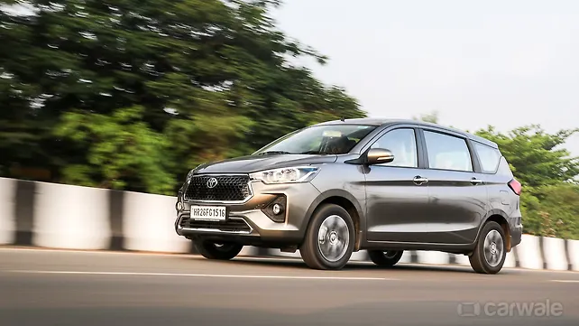 Toyota Rumion Price - Images, Colours & Reviews - CarWale