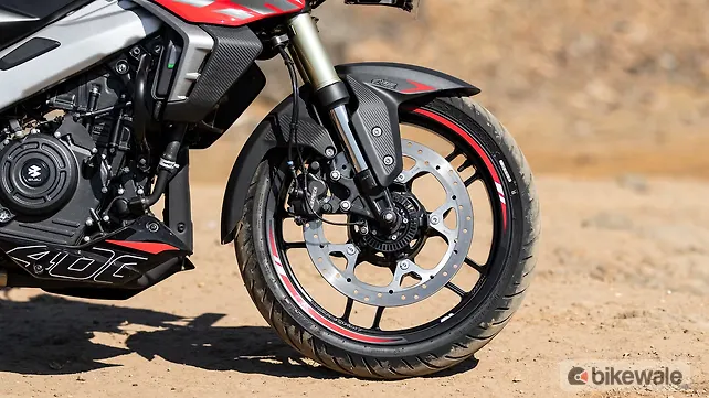 Bajaj Pulsar NS400Z: First Ride Review - BikeWale